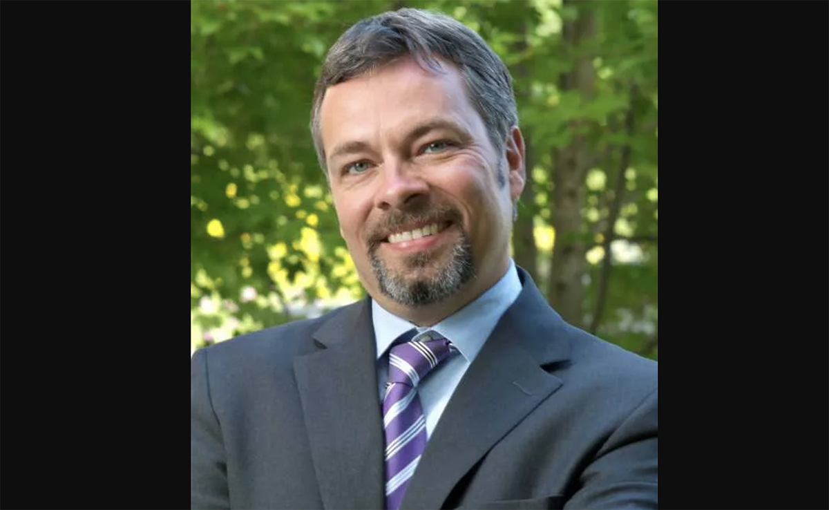 Restaurant Industry Researcher Discusses Tipping with CBC Radio - U of ...