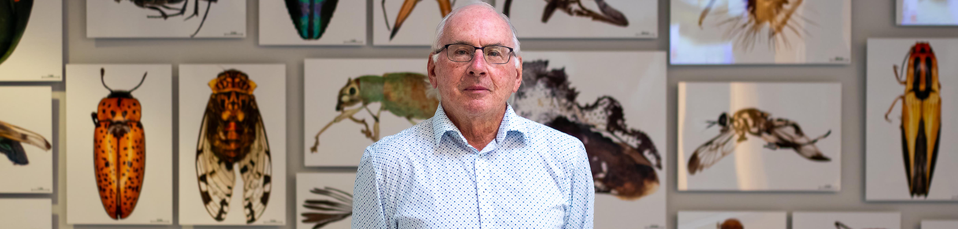 Dr. Paul Hebert Receives 2024 Benjamin Franklin Medal - U of G News
